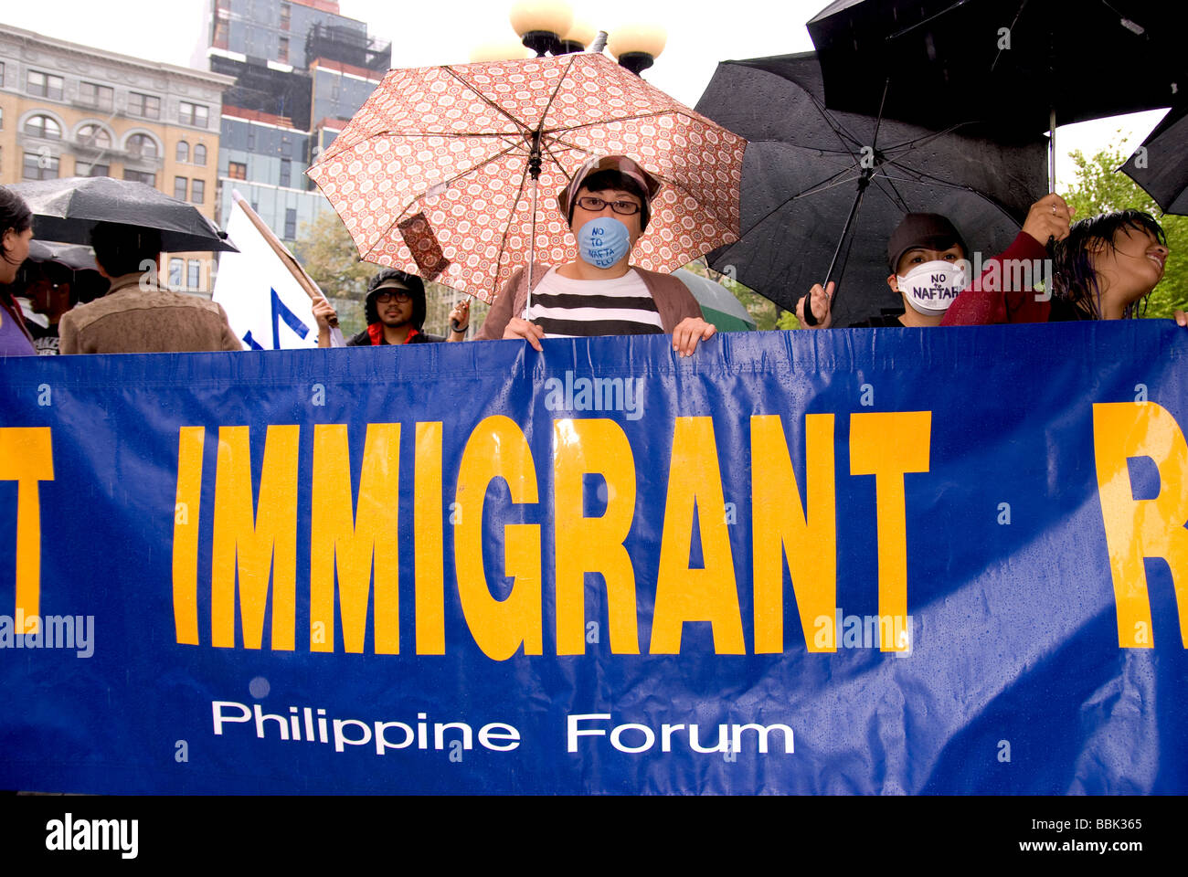 Hispanic ethnic immigrant immigrants hi-res stock photography and ...