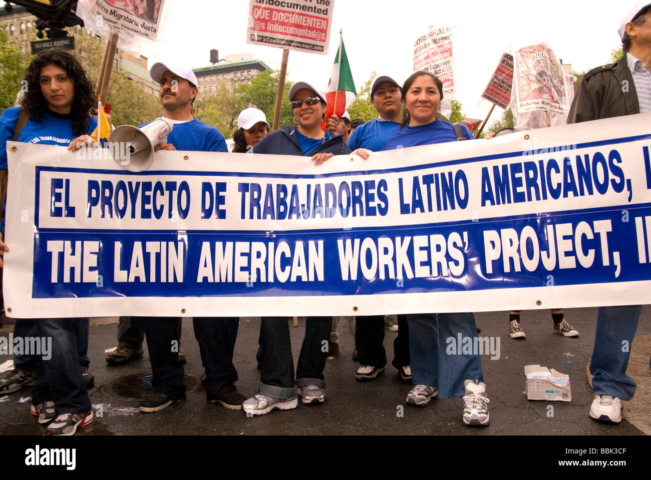 Hispanic ethnic immigrant immigrants hi-res stock photography and ...