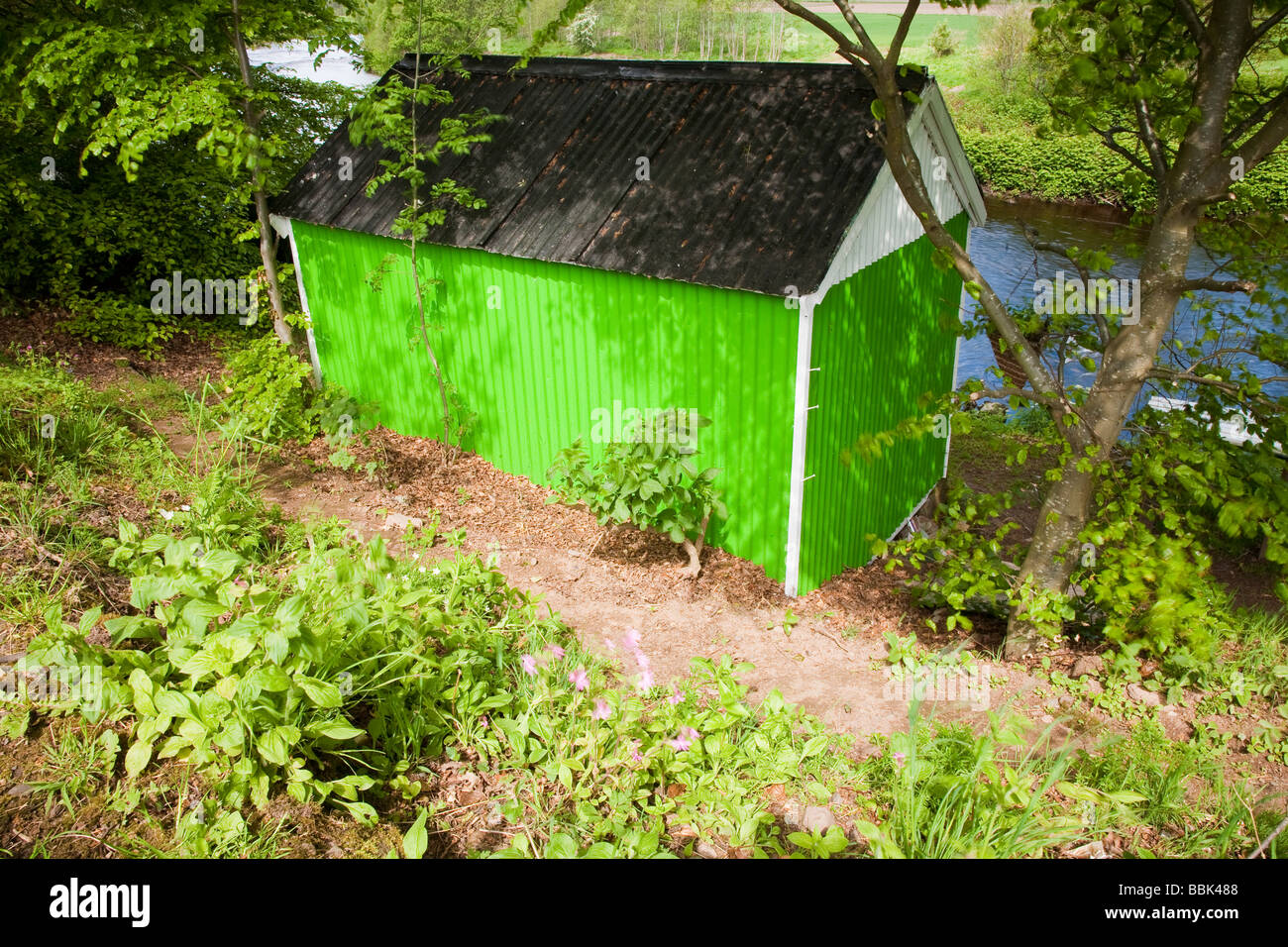 Green Fishing Hut, River Earn, Scotland Stock Photo - Alamy