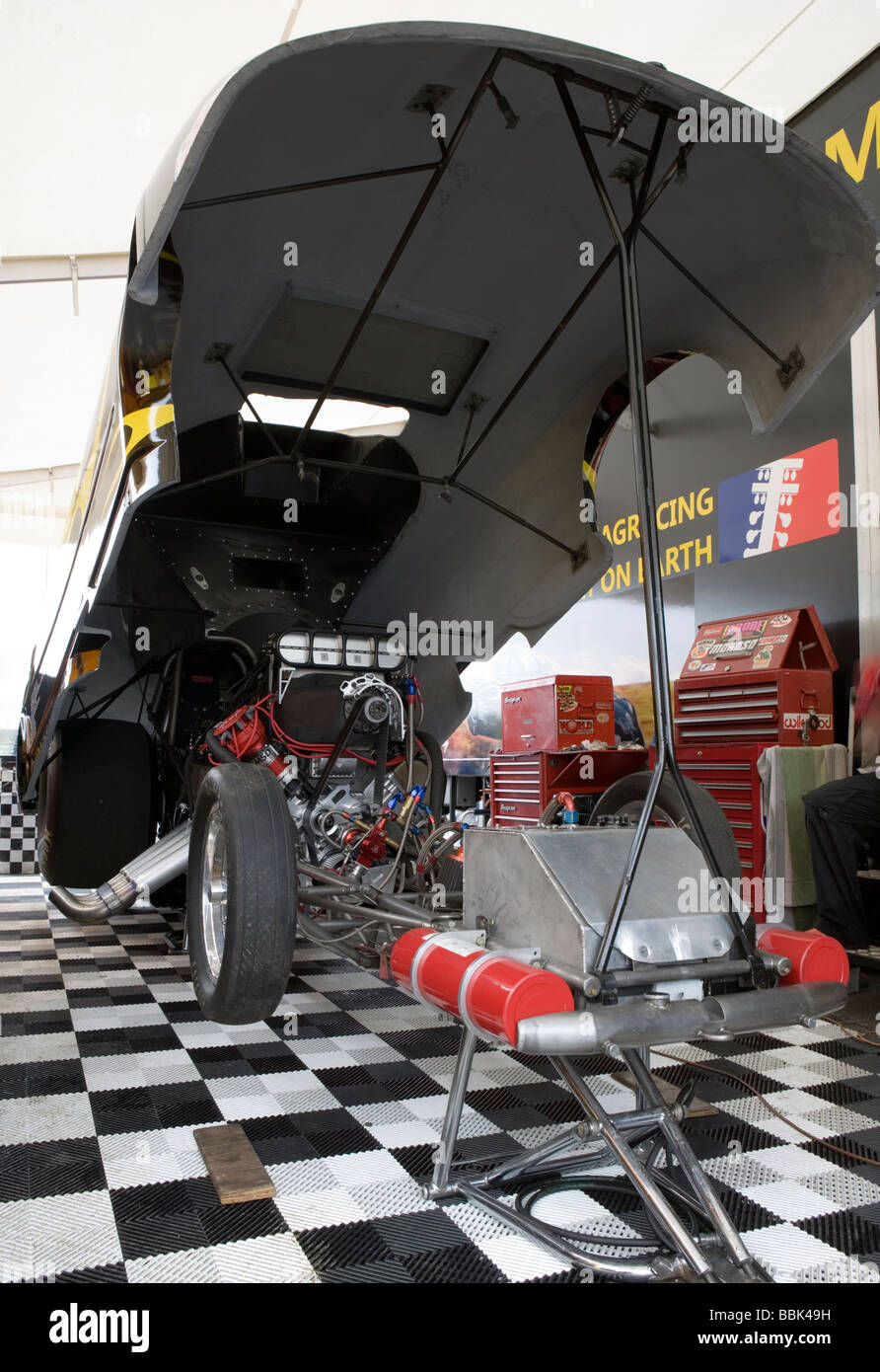 Engine of Top Methanol Funny Car driven by Danny Bellio at the Easter ...