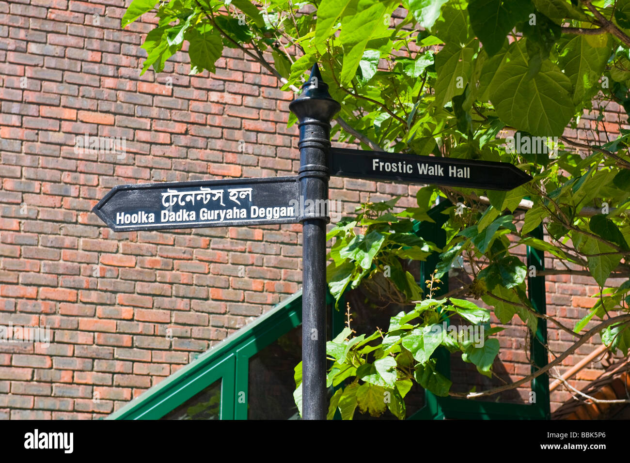 Brick Lane , Shoreditch , East End , street signs , ethnic mix of ...