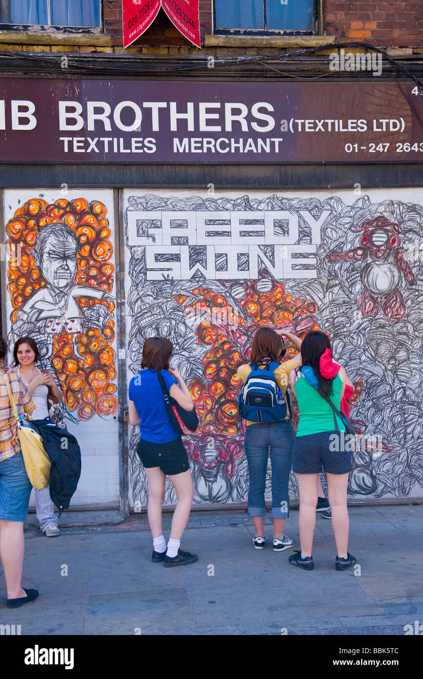 Brick Lane , Shoreditch , East End , pretty young teenage girls take ...