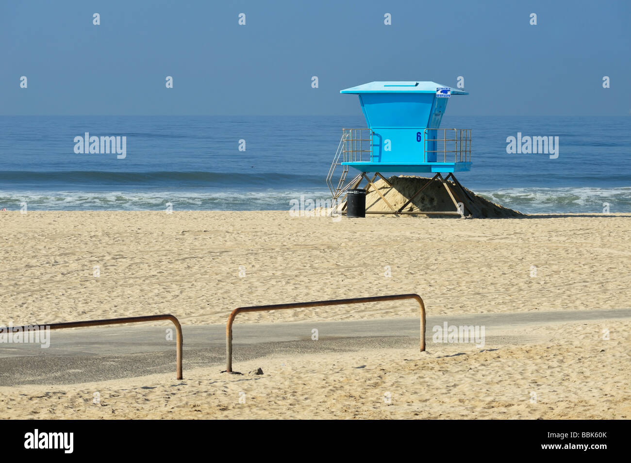 Huntington beach lifeguard hi-res stock photography and images - Alamy