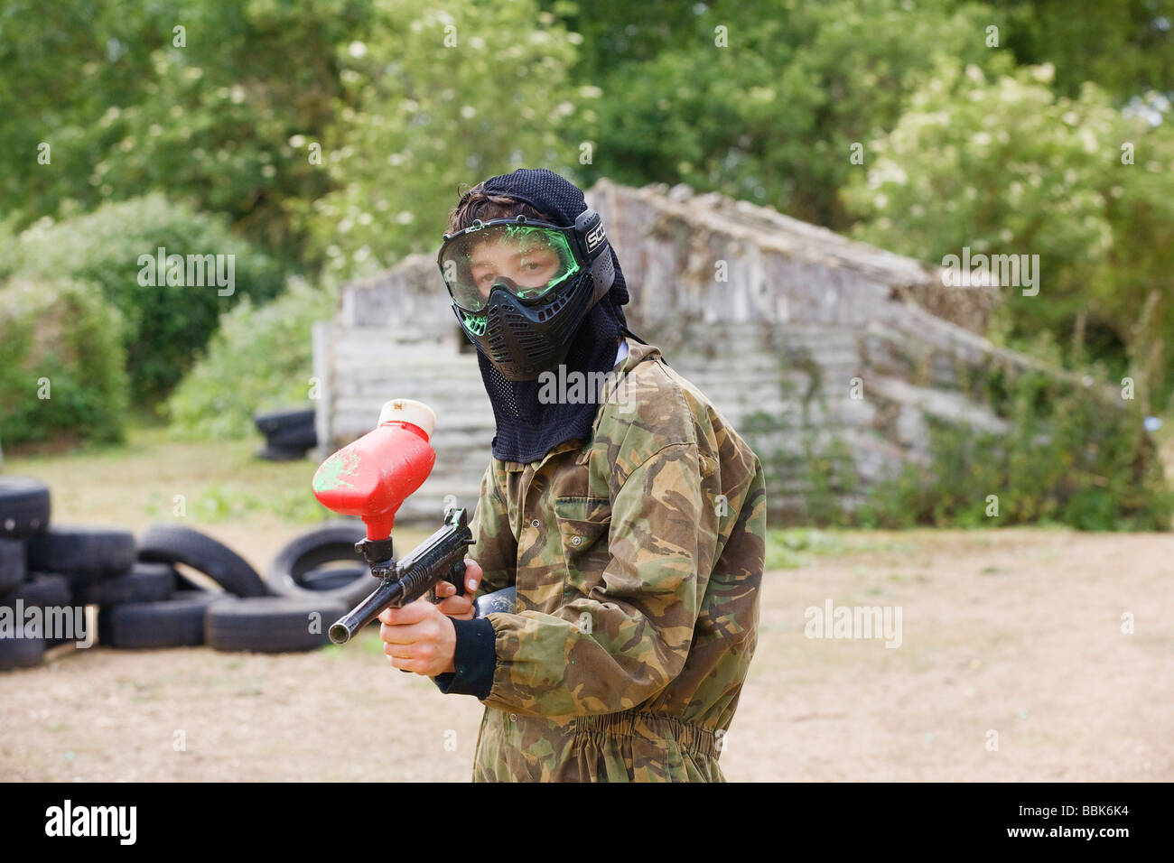 Paintball boy player Stock Photo - Alamy