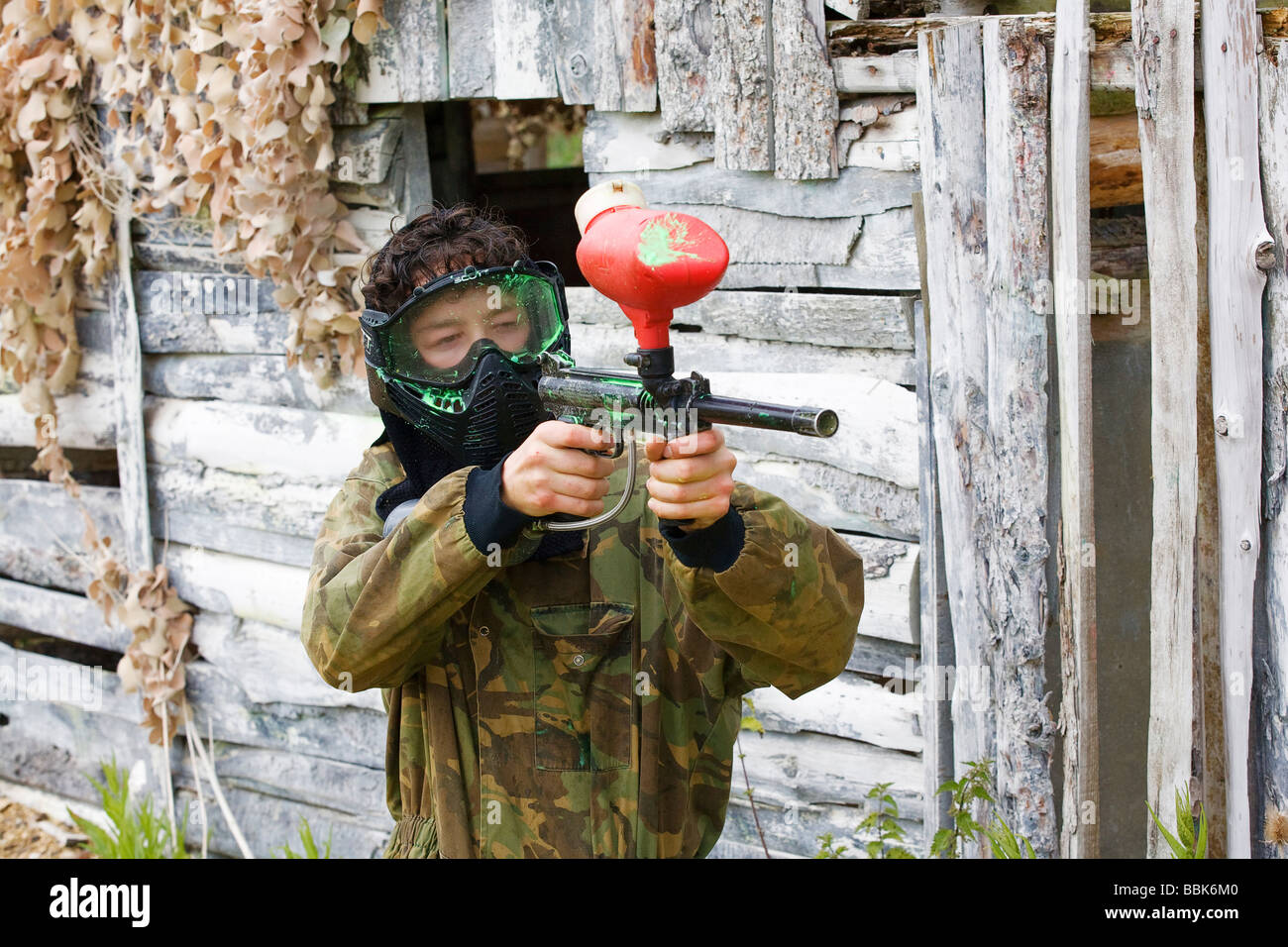 Paintball boy player Stock Photo - Alamy