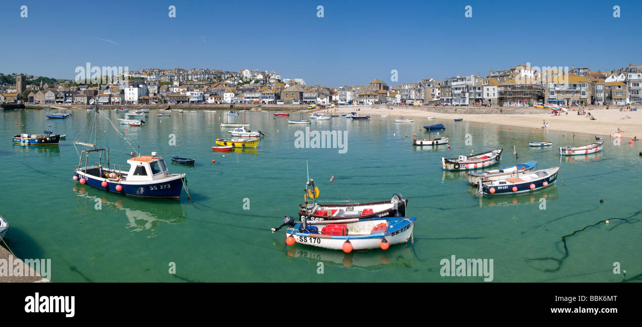 Panoramic view of St. Ives harbour Stock Photo - Alamy
