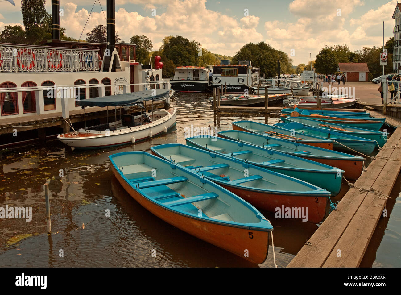 Riverside Henley On Thames Stock Photo - Alamy