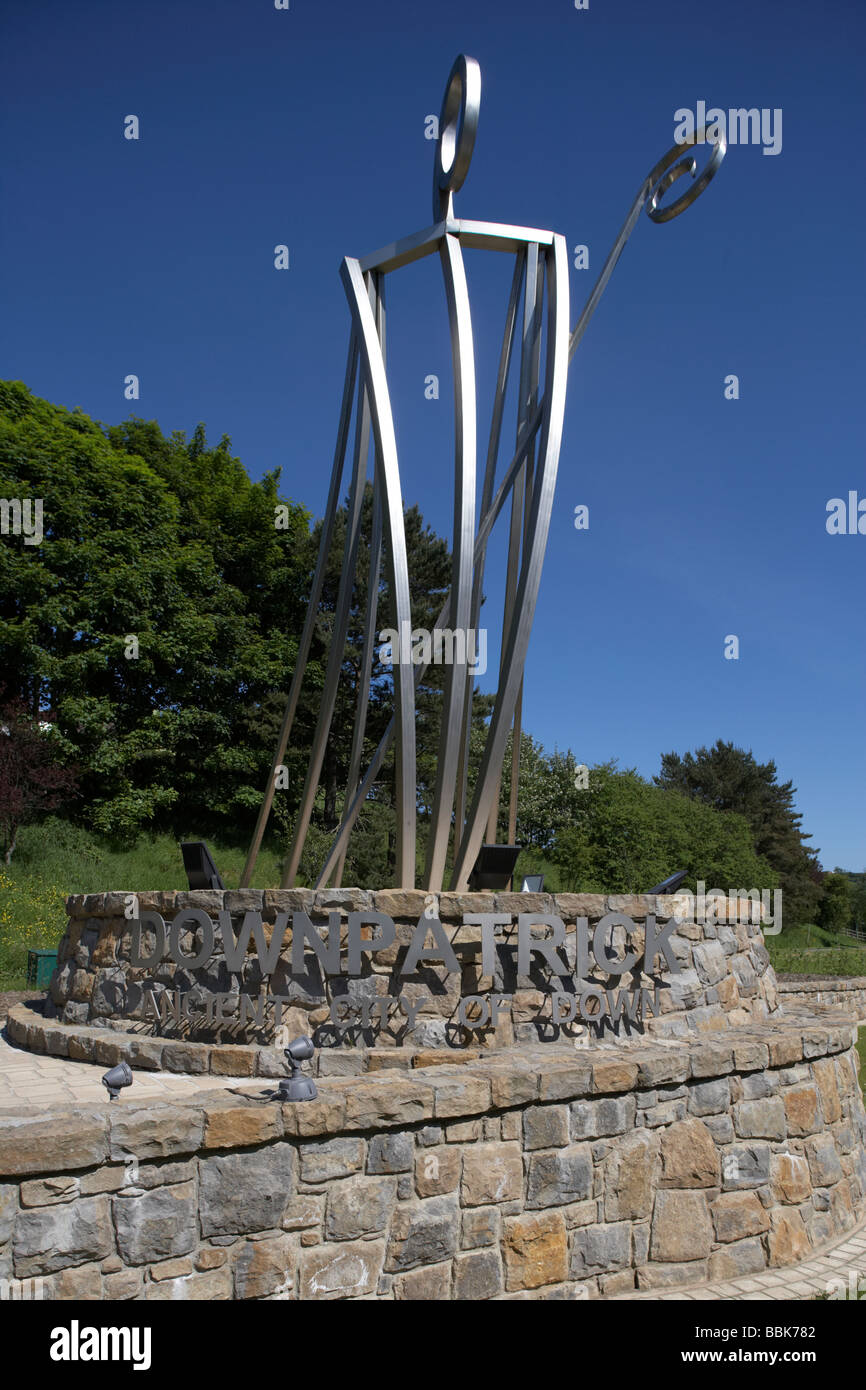 Sculpture of st patrick hi-res stock photography and images - Alamy
