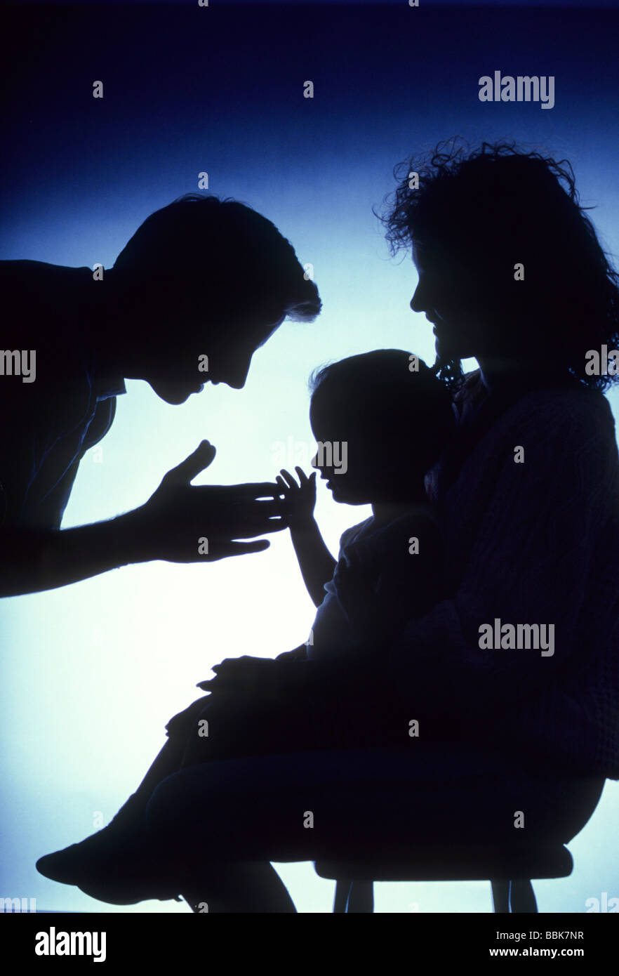Mom dad father baby silhouette hi-res stock photography and images - Alamy
