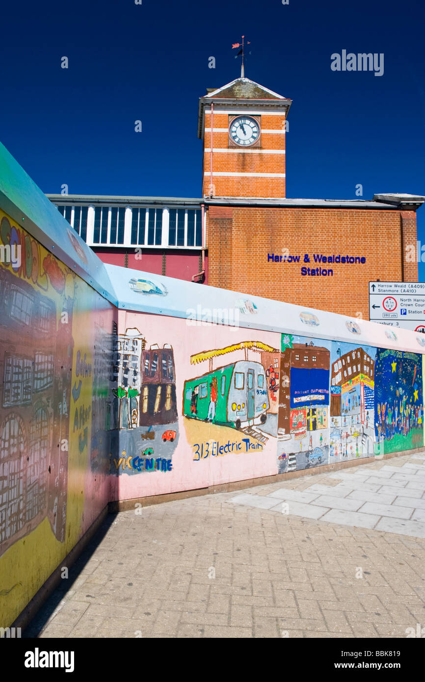 Bakerloo line underground station hi-res stock photography and images ...