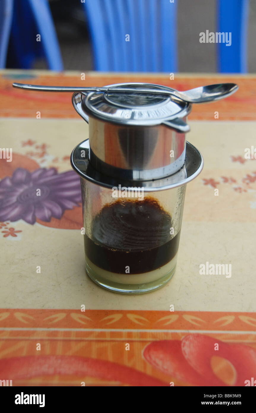 Vietnamese coffee filter hi-res stock photography and images - Alamy