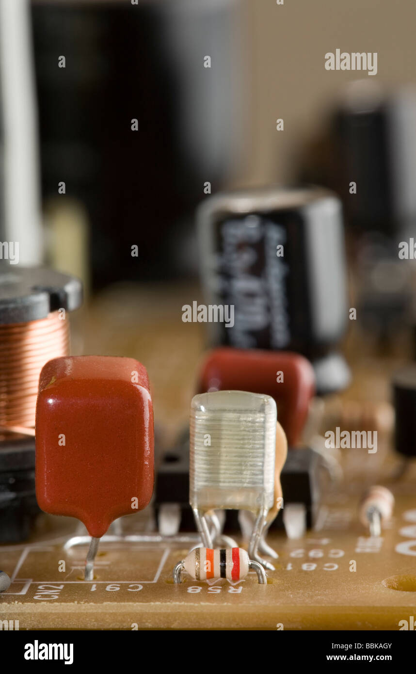 Resistors on circuit board hi-res stock photography and images - Alamy