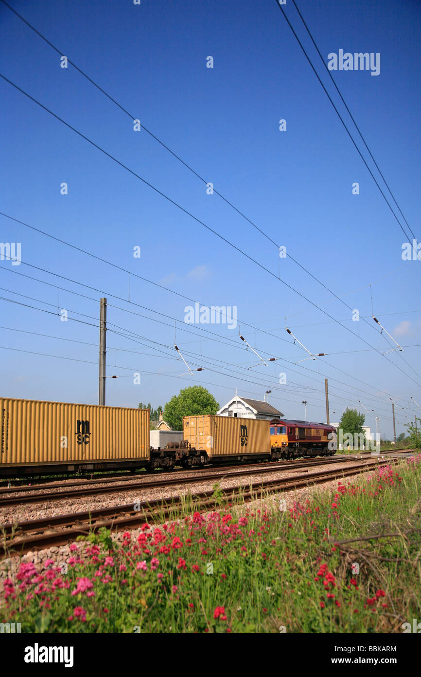 Train rail railway engine loco locomotive containers wagons freight hi ...