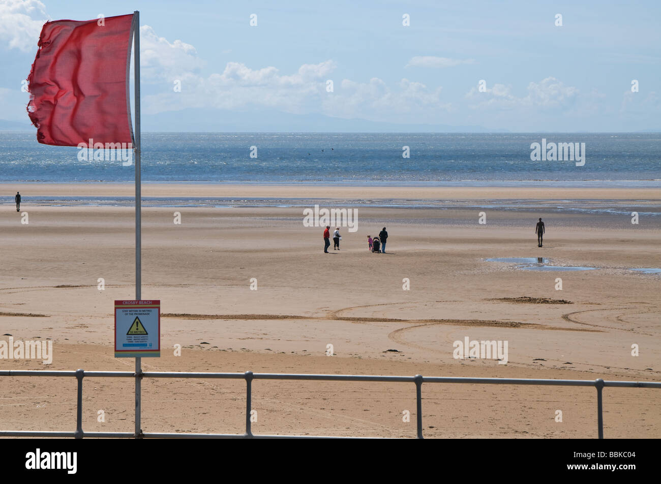 Another Place by Anthony Gormley Crosby Beach Merseyside Liverpool ...