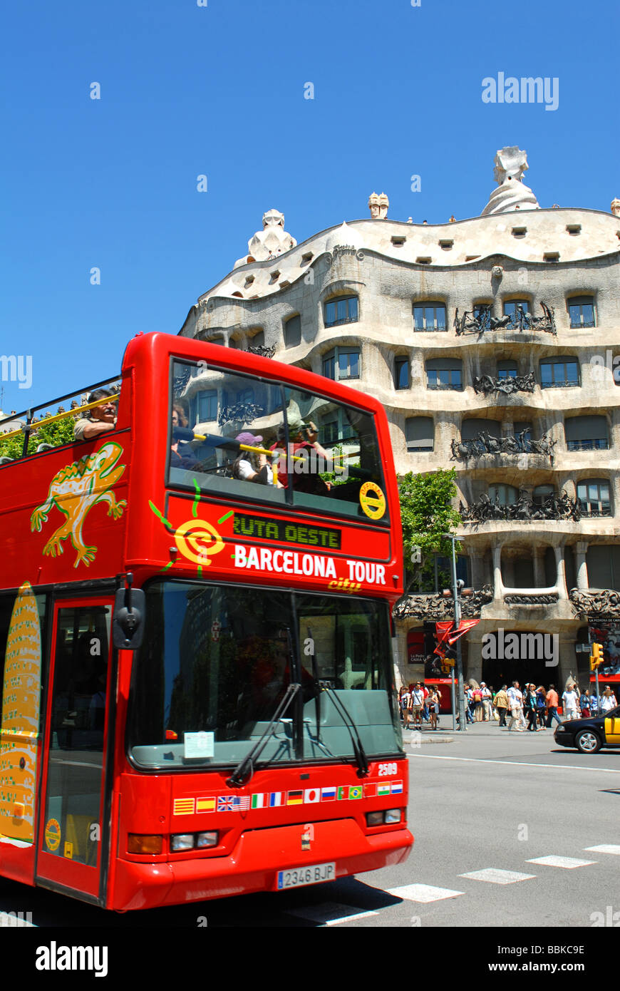 Bus barcelona hi-res stock photography and images - Alamy