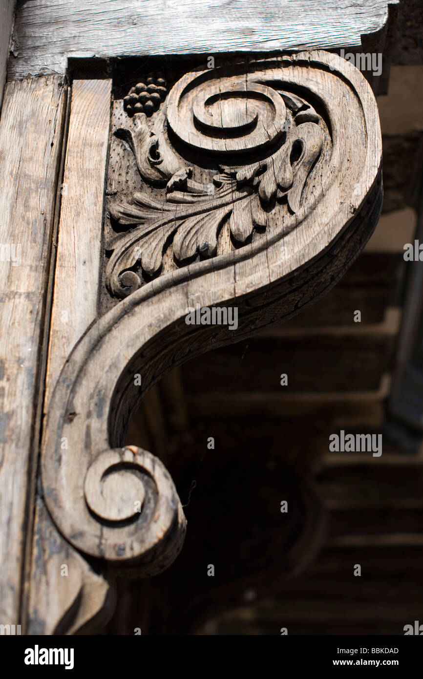 Medieval wood carving hi-res stock photography and images - Alamy