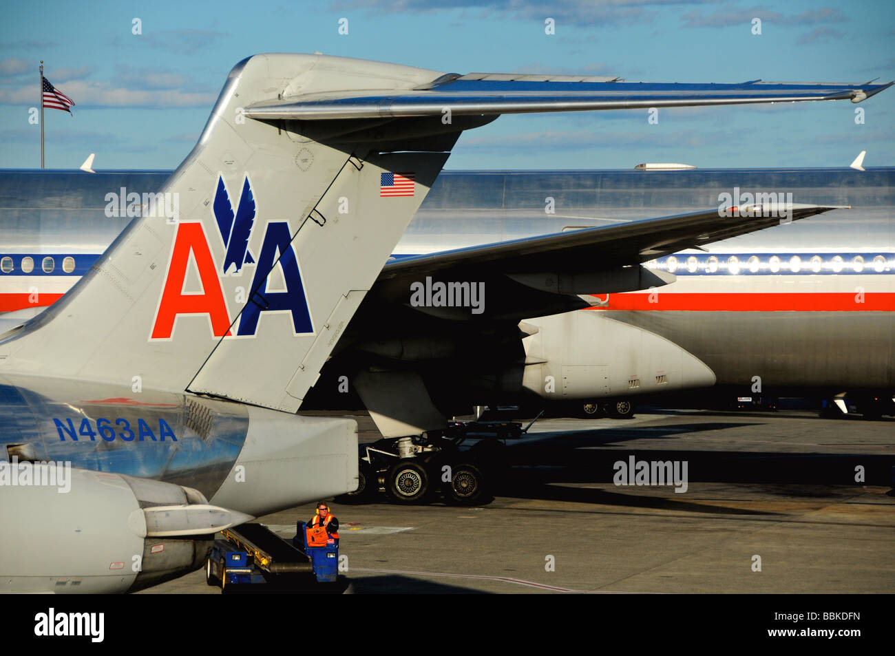 Airline logos hi-res stock photography and images - Alamy