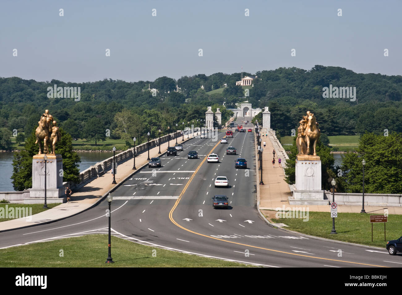 Memorial bridge potomac hi-res stock photography and images - Alamy