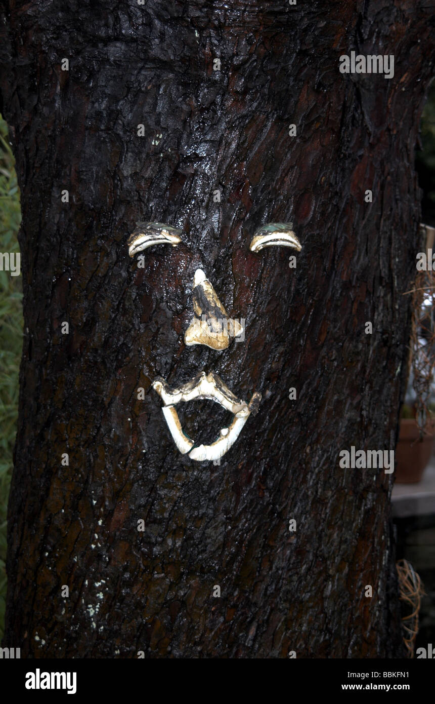 Humour cut out hi-res stock photography and images - Alamy