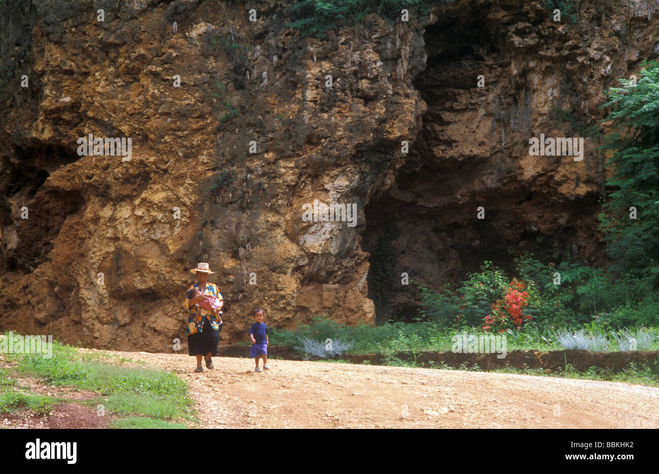 makatea onaroa mangaia cook islands Stock Photo - Alamy