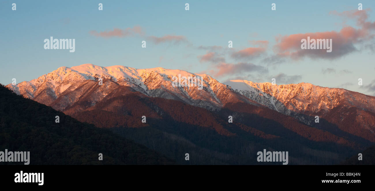 Australia landscape panorama alpine hi-res stock photography and images ...