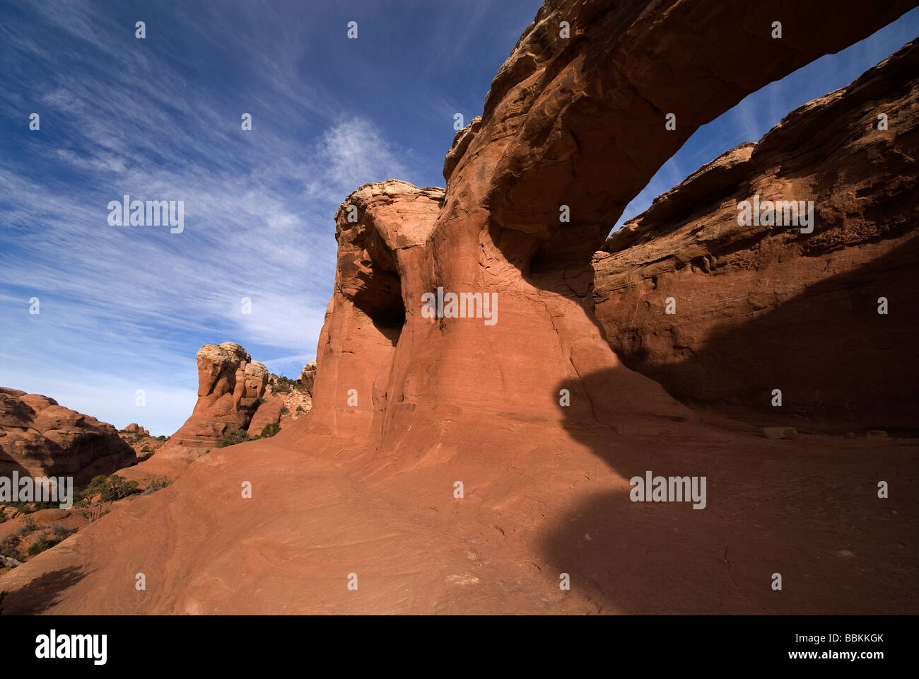 Tapestry arch hi-res stock photography and images - Alamy
