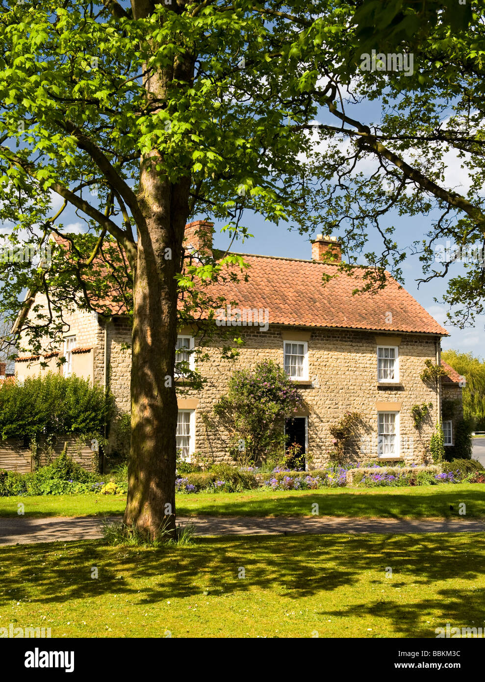 Stone House In Hovingham Village, North Yorkshire Stock Photo - Alamy