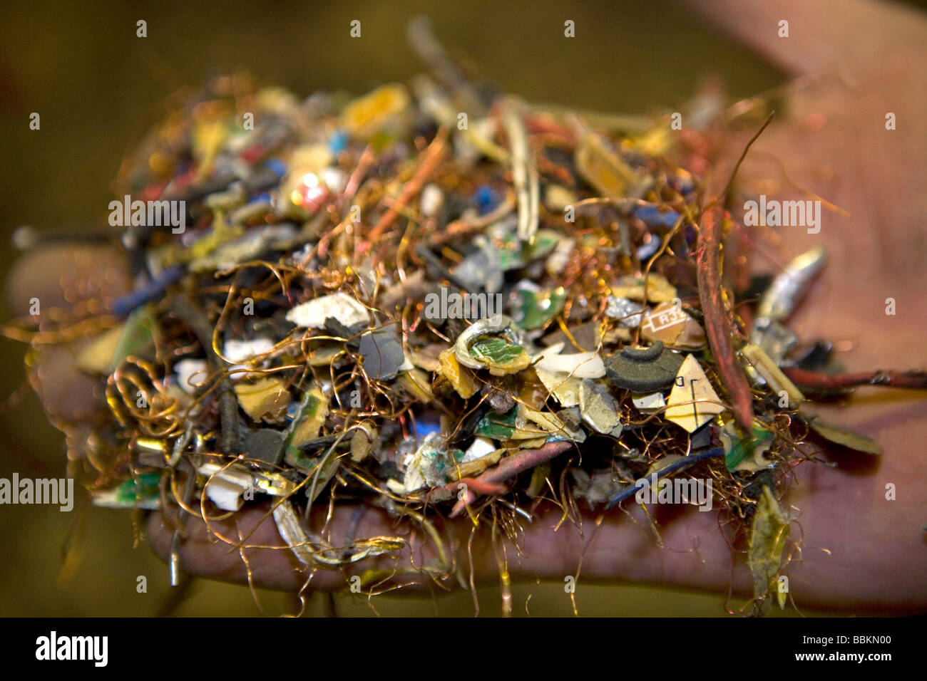 Recycling of electricity cables The wires are being shredded and then ...