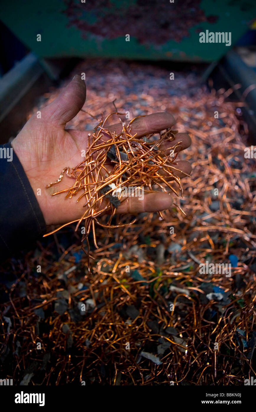 Recycling of electricity cables The wires are being shredded and then ...