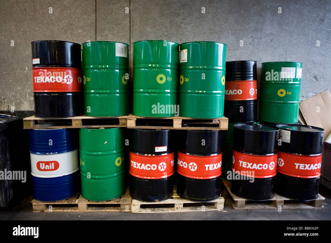 Recycling of toxic waste All municipalities in The Netherlands are ...