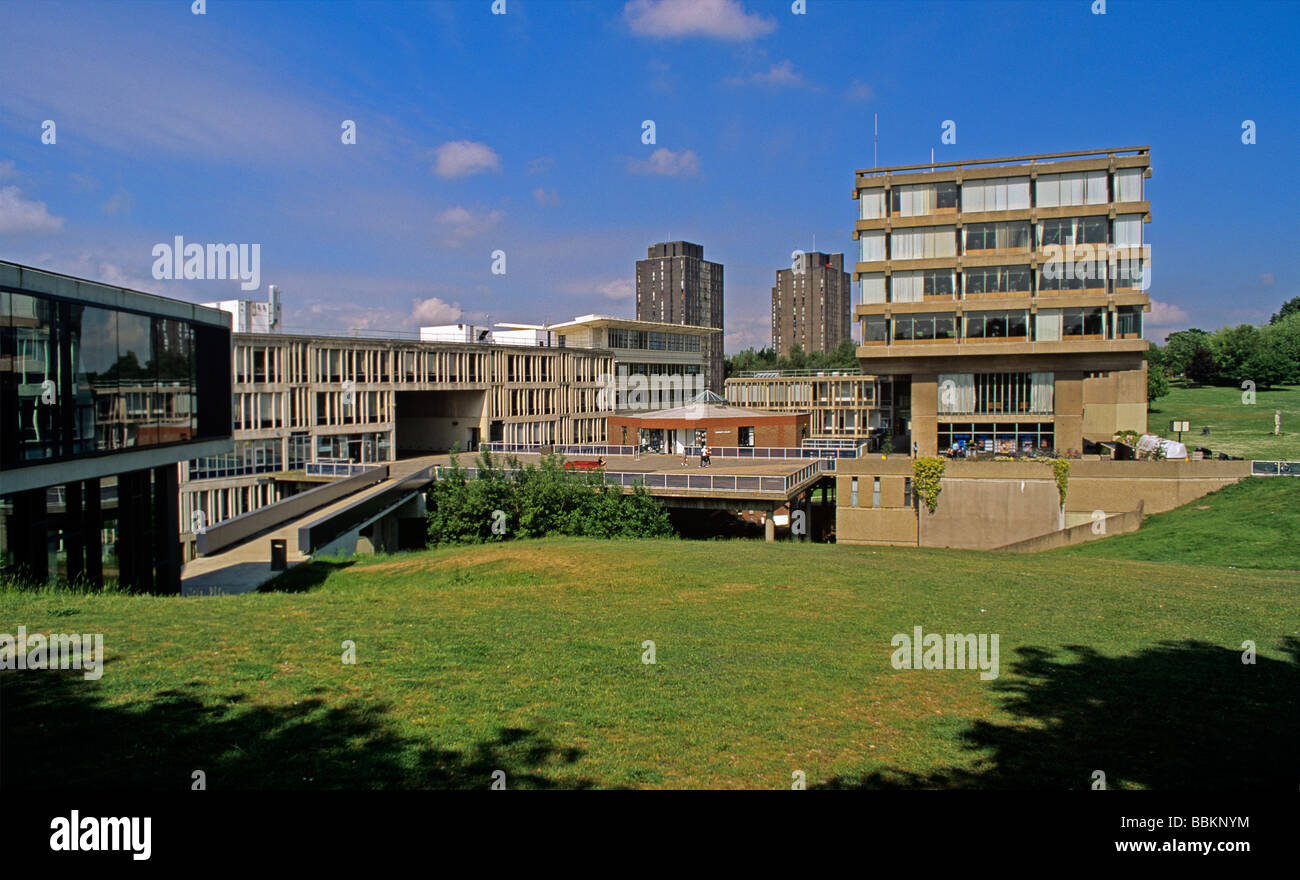 The University of Essex central buildings in Wivenhoe Park a mile East ...