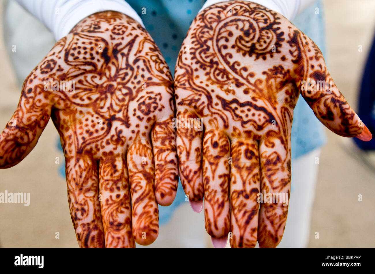 African henna hi-res stock photography and images - Alamy