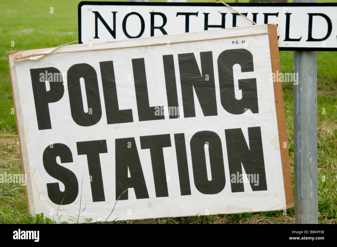 Exit polling hi-res stock photography and images - Alamy