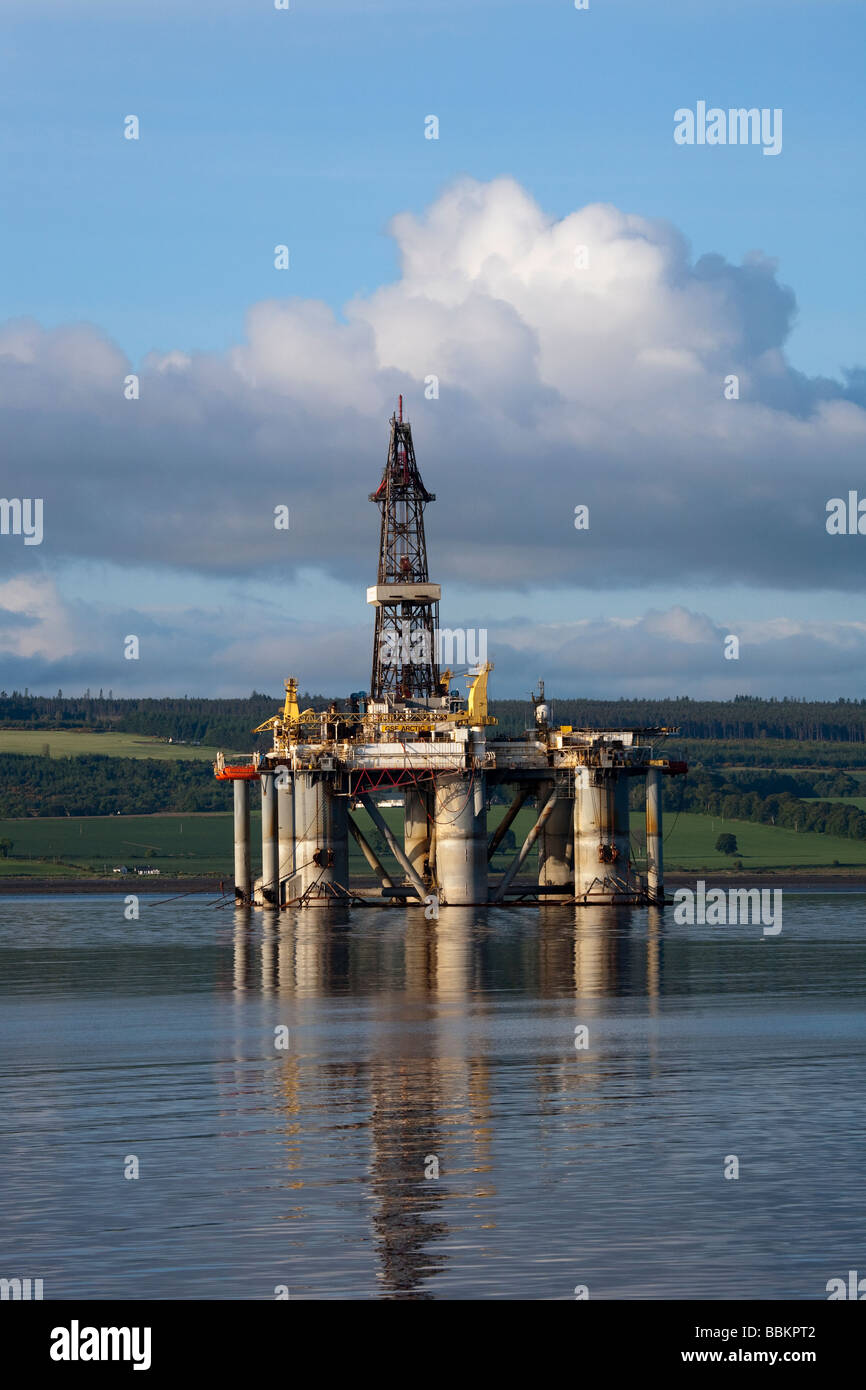 GSF Arctic II platform at Invergordon, Cromarty Firth, Ross-shire ...