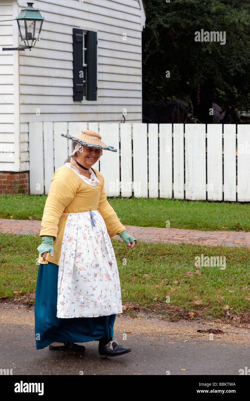 Colonial reenactment williamsburg hi-res stock photography and images ...
