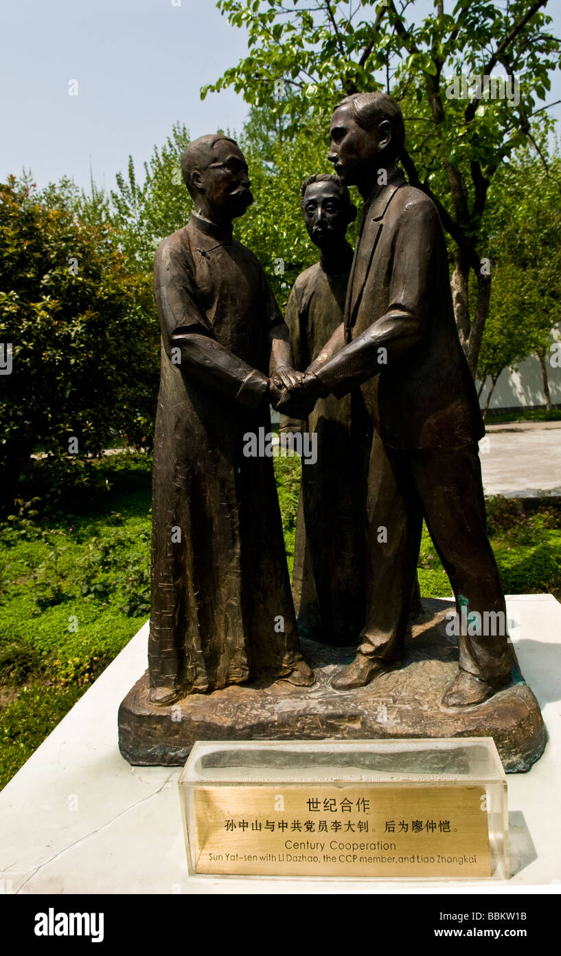 Beautiful statues of important figures in China during 1930-1949 Stock ...