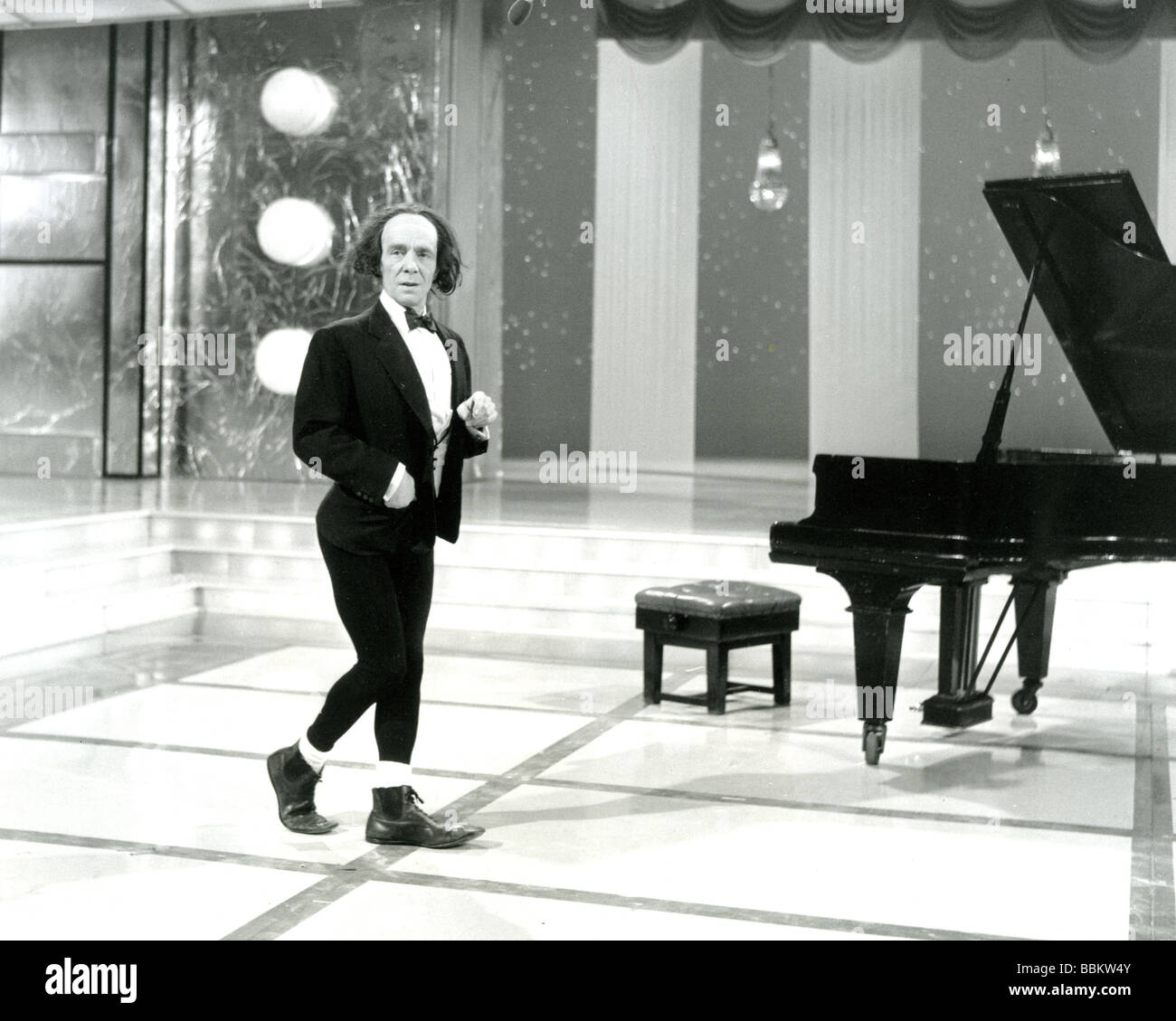 MAX WALL UK comedian Stock Photo - Alamy