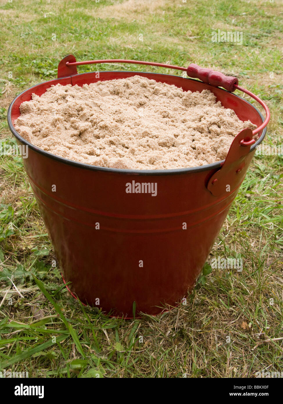 Cigarette bin hi-res stock photography and images - Alamy