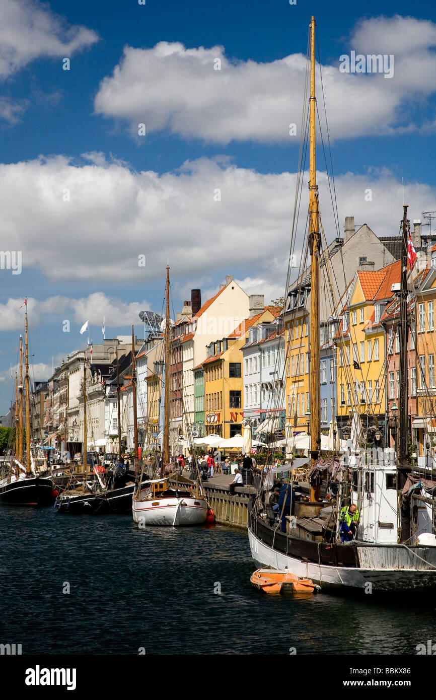 Kopenhagen nyhavn neuer hafen hi-res stock photography and images - Alamy