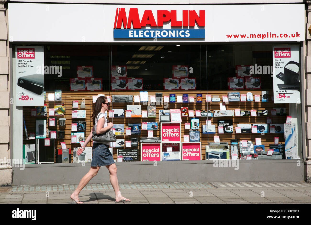 Branch of Maplin electronics, London Stock Photo - Alamy