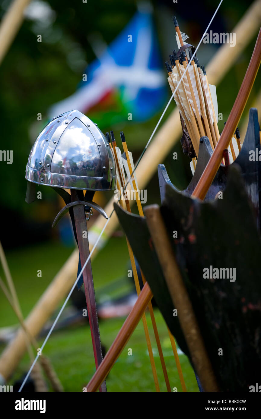 Archery medieval arrows and shield Stock Photo - Alamy