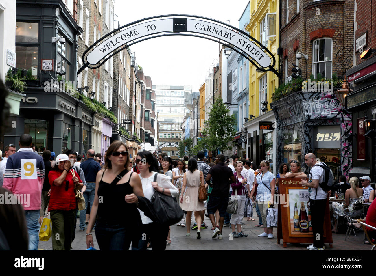 Carnaby street hi-res stock photography and images - Alamy