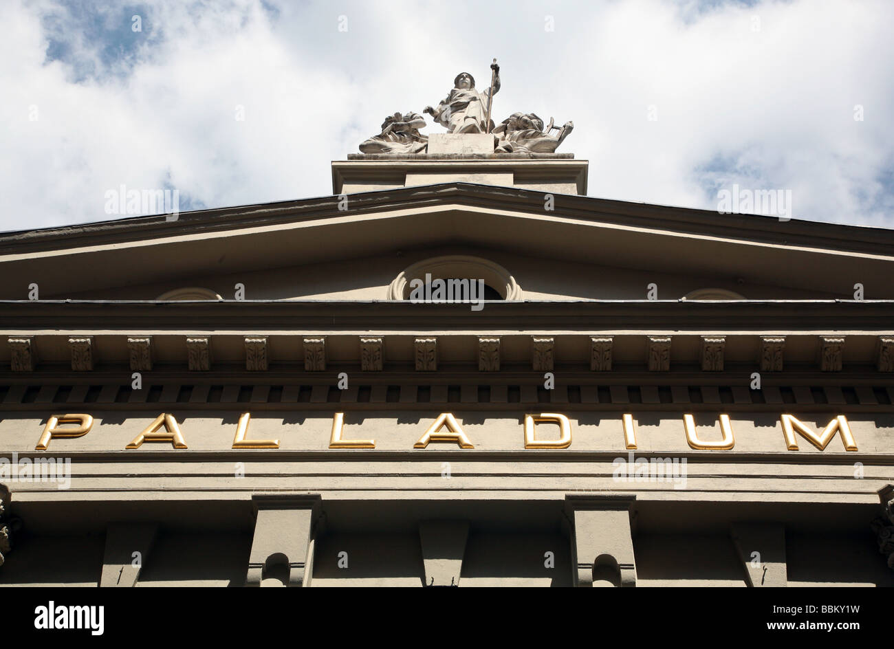 London palladium stage hi-res stock photography and images - Alamy