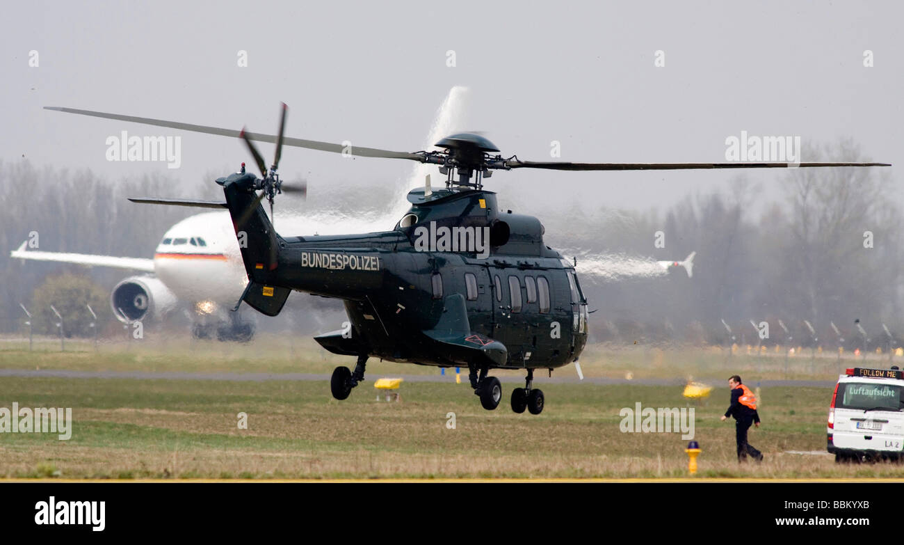Super Puma helicopter of the Federal Police, 60 years NATO, the arrival ...