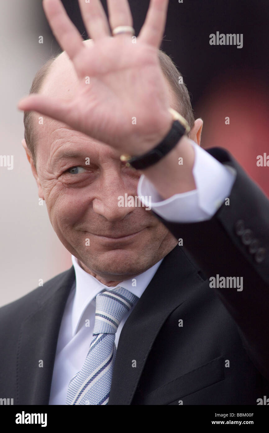 Arrival of the Romanian President Traian Basescu, 60 years NATO, the ...