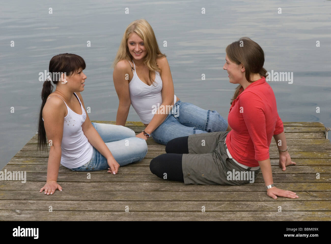 Teenagers, girls, friends Stock Photo - Alamy