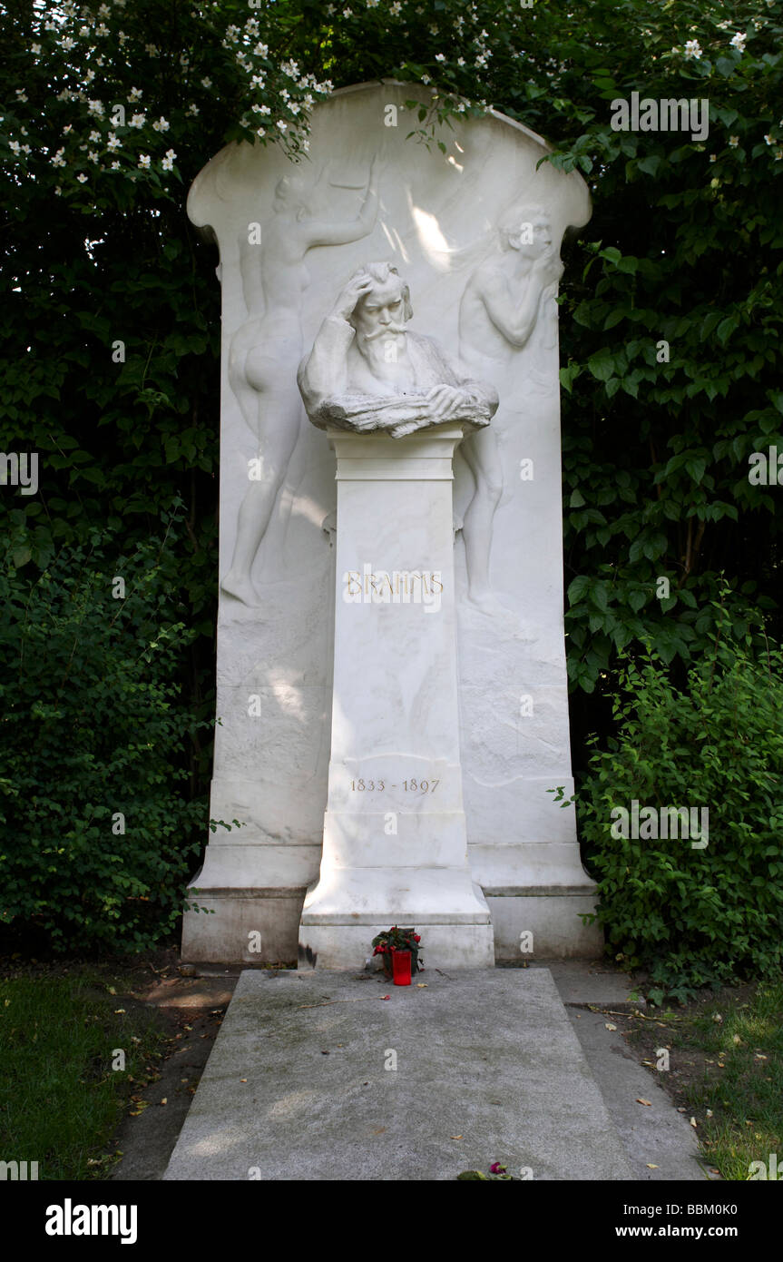 Johannes brahms grave hi-res stock photography and images - Alamy
