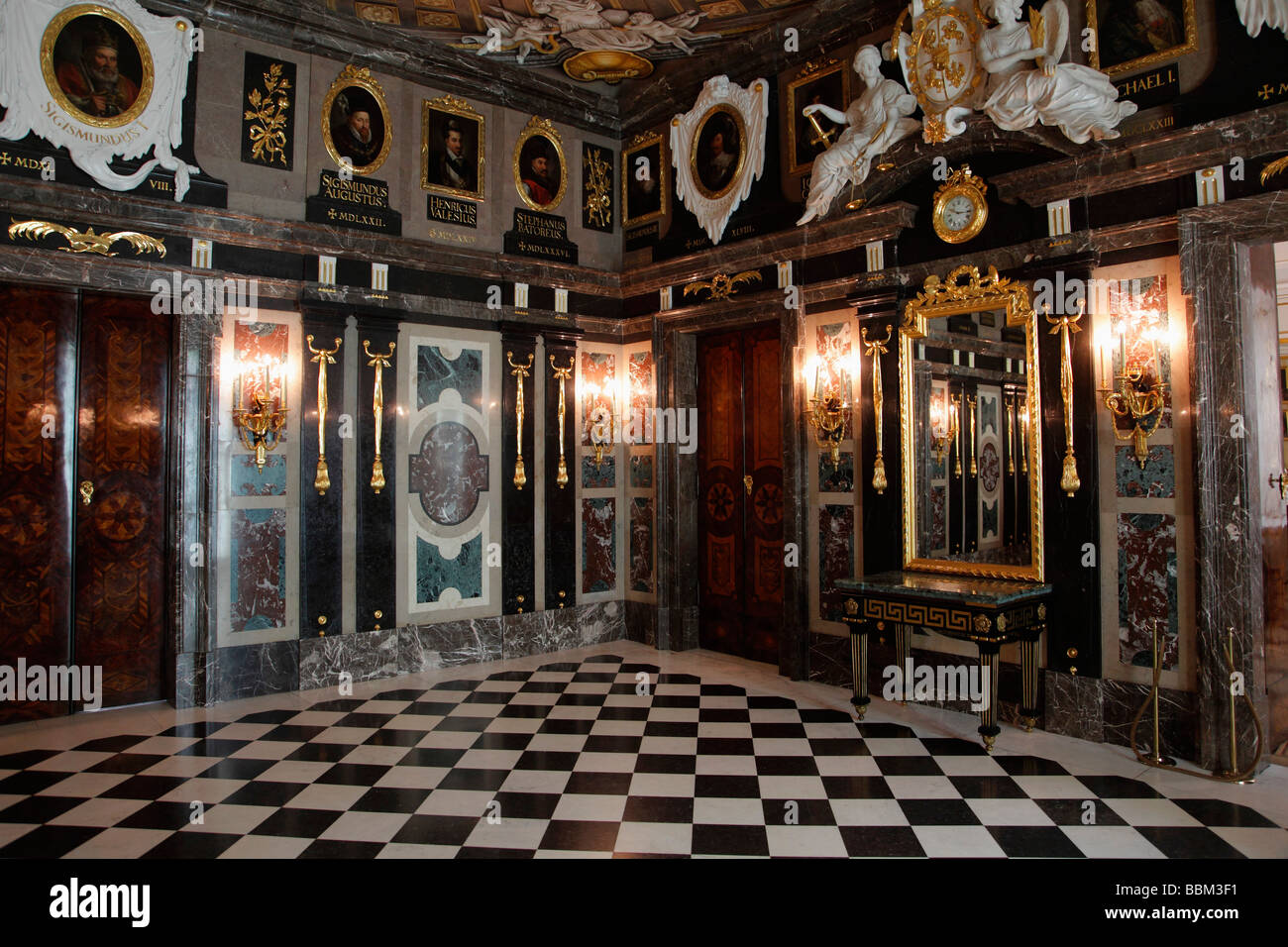 Interior royal castle poland hi-res stock photography and images - Alamy