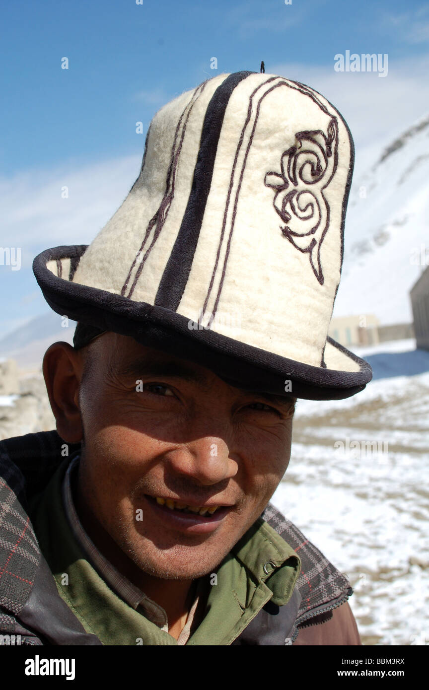 Local kyrghyz people in the Lake Karakul, Xinjiang, CHINA Stock Photo ...