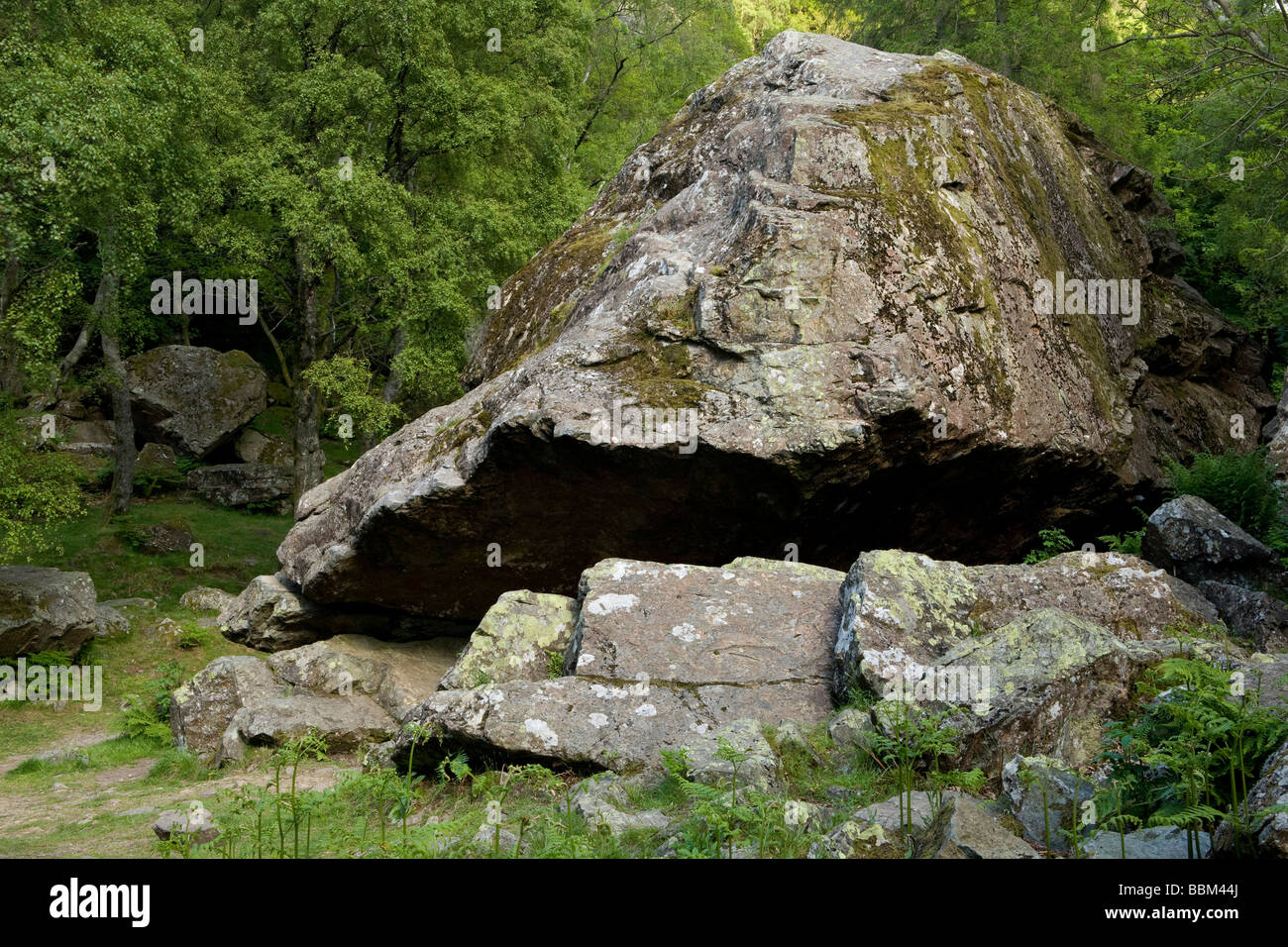 The Bowder Stone in Borrowdale, Lake District Stock Photo - Alamy